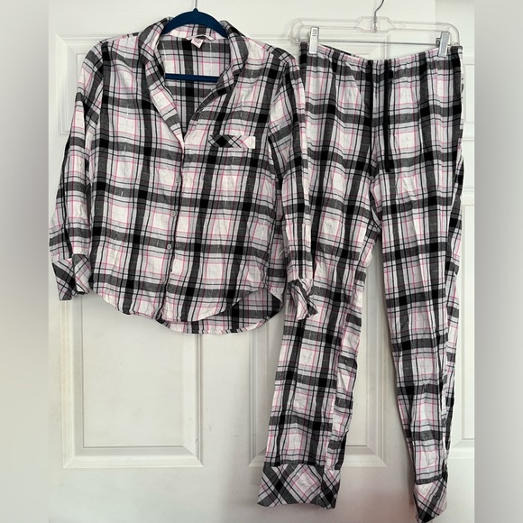 Victoria's Secret | Intimates & Sleepwear | Victorias Secret Pajama Set ...